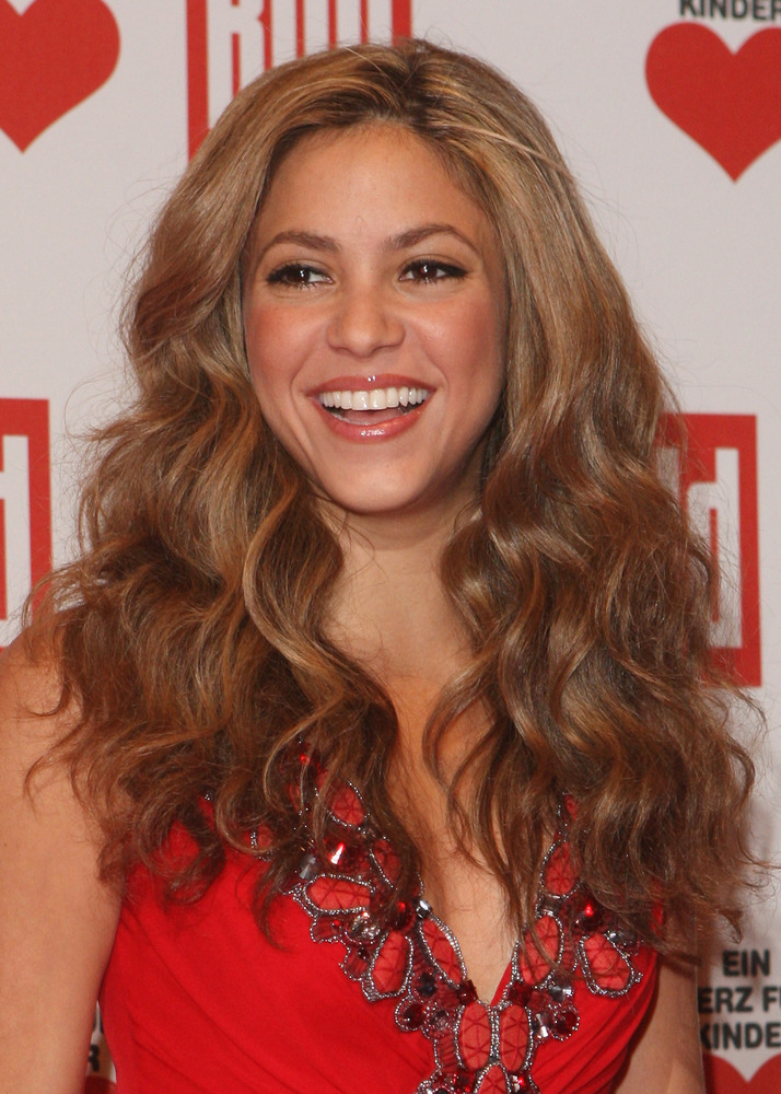 Shakira's Style Evolution Is Astounding (PHOTOS) | HuffPost
