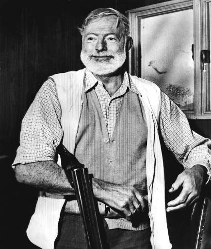 15 Photos Of Ernest Hemingway Being The Ultimate Alpha Male | HuffPost