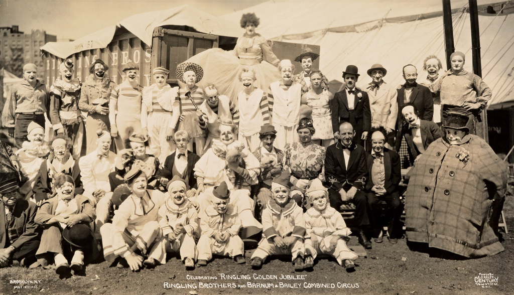 Rare Photos Of What The Circus Looked Like Nearly A Century Ago | HuffPost
