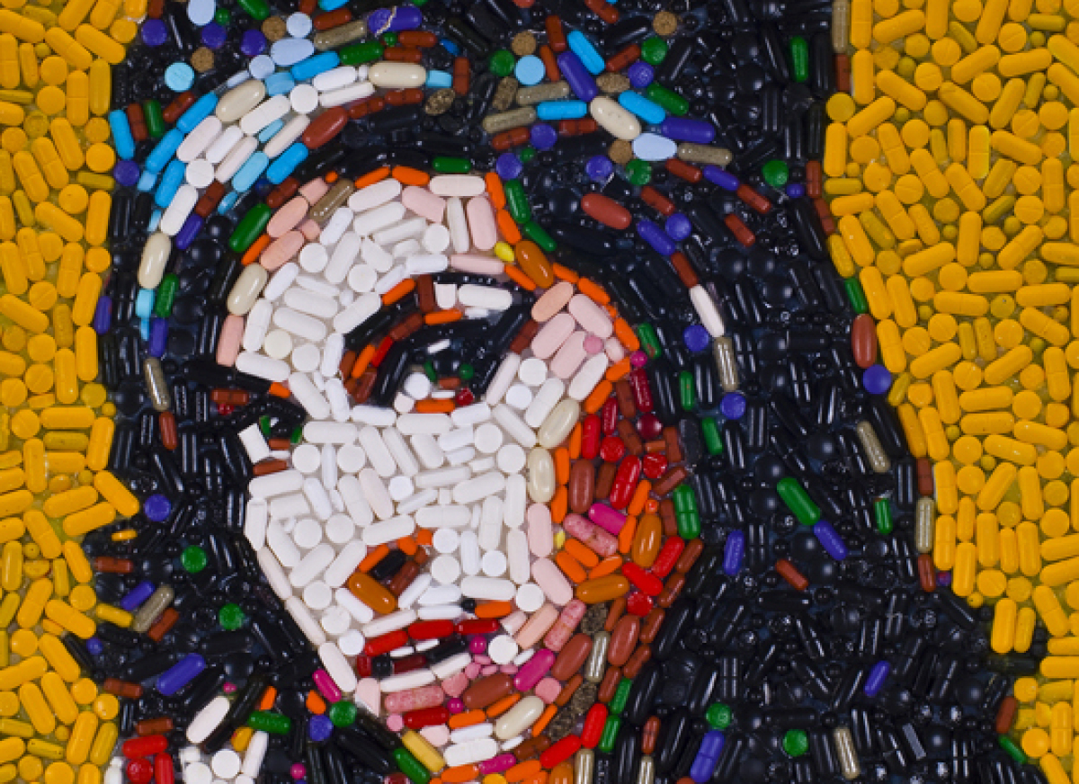 Amy Winehouse In Pills: Artist Jason Mecier Creates Tribute Portrait ...