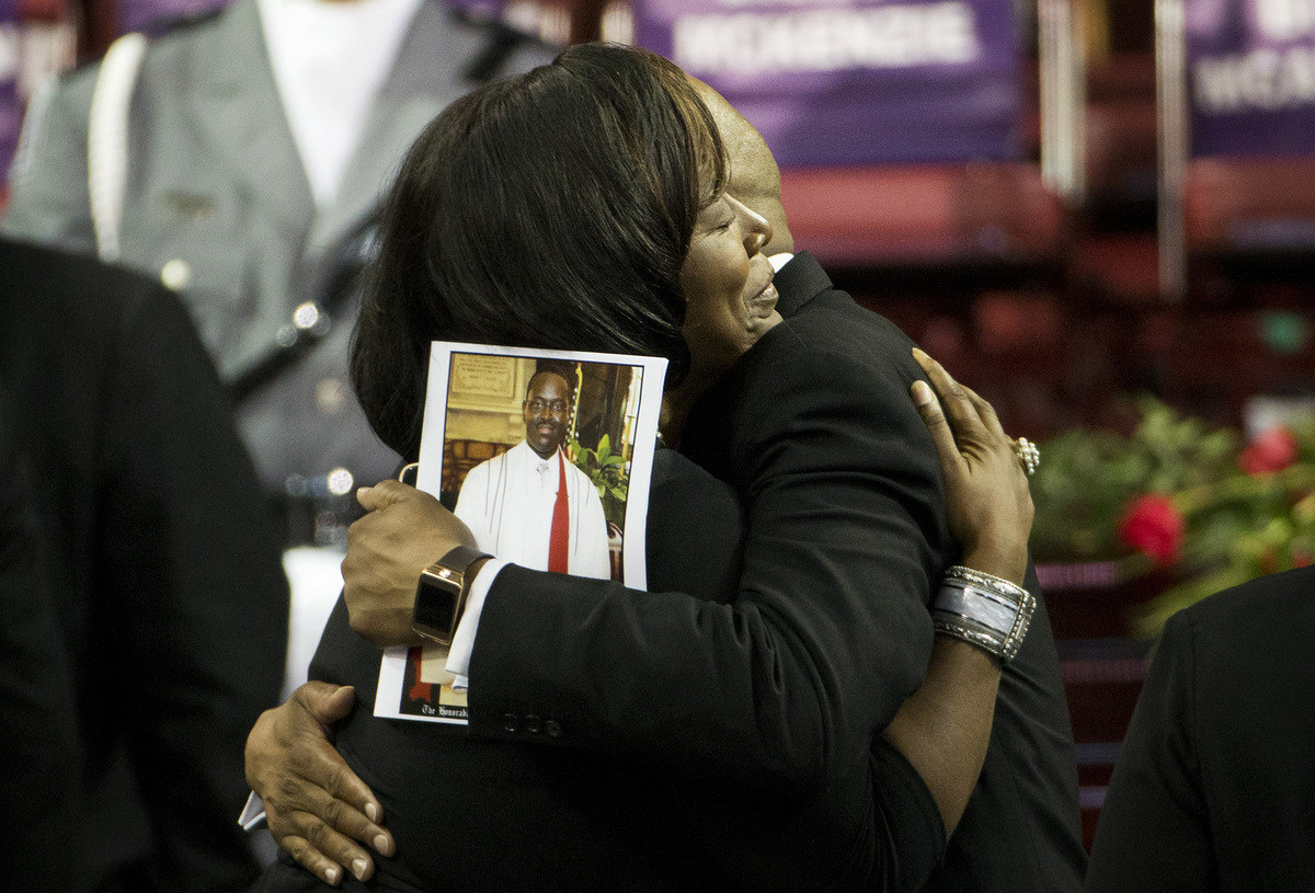 Obama Thousands Mourn Rev Clementa Pinckney Photos Huffpost