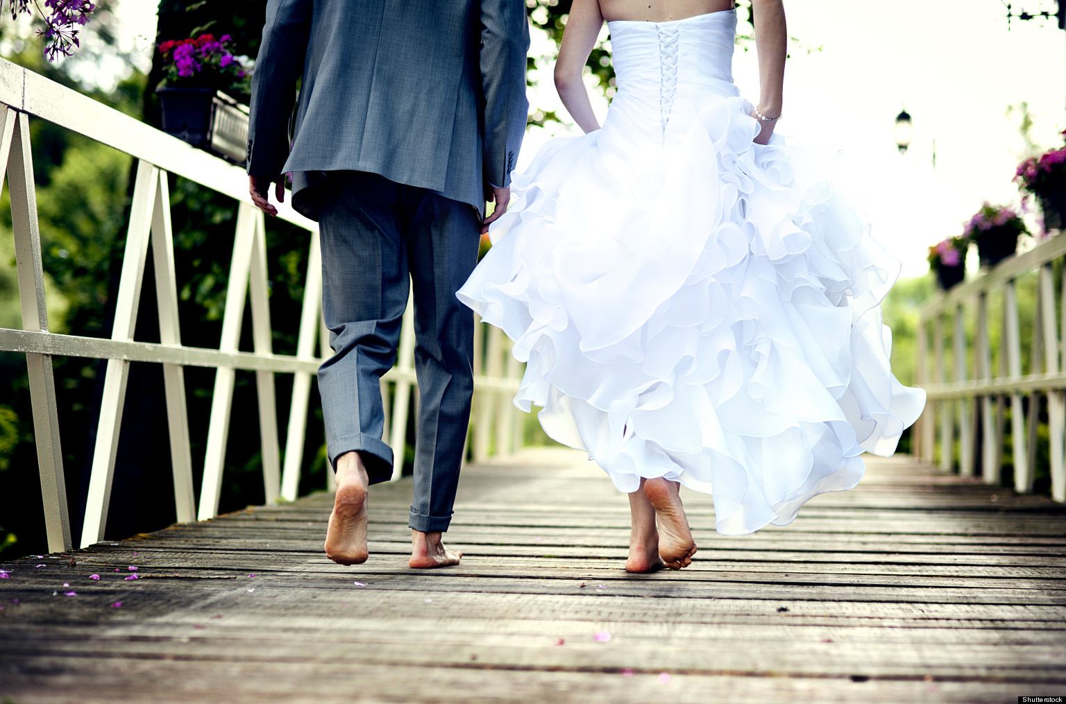 Bride 101: Everything You Need to Know to Plan Your Wedding | HuffPost Bride 101: Everything You Need to Know to Plan Your Wedding | HuffPost