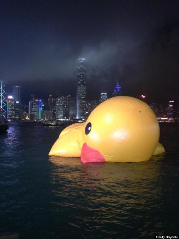 Giant Rubber Duck Drowns In Hong Kong Harbour In Soggy Watery End ...