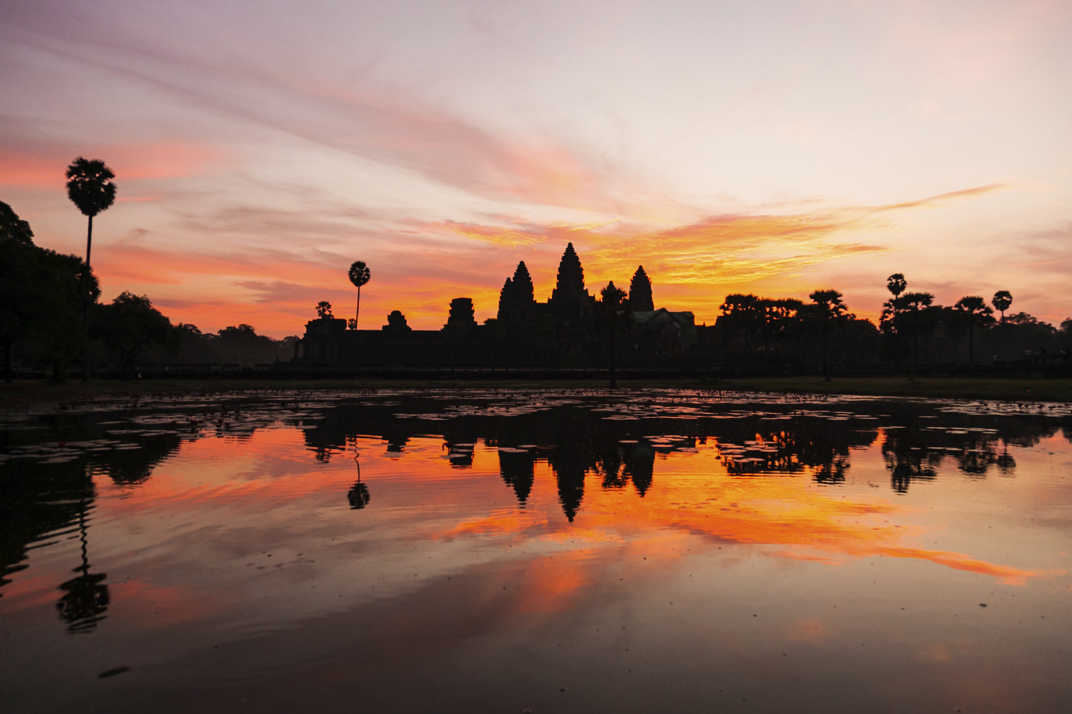 Angkor Wat Travel Video: Where to Stay, Eat and Explore | HuffPost
