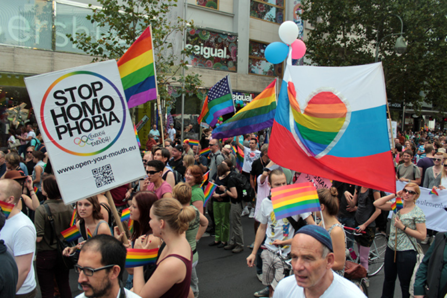 Protest Against Putins Anti Gay Law In Berlin Photos Huffpost