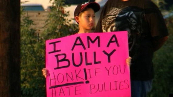 Father Makes Boy Hold 'I Am A Bully' Sign | HuffPost UK