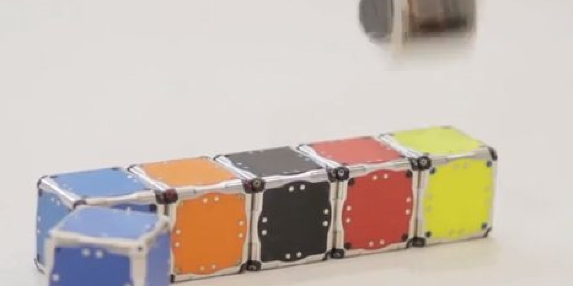 Real Transformers: MIT's Self-Assembling Robot Cubes Change Shape ...