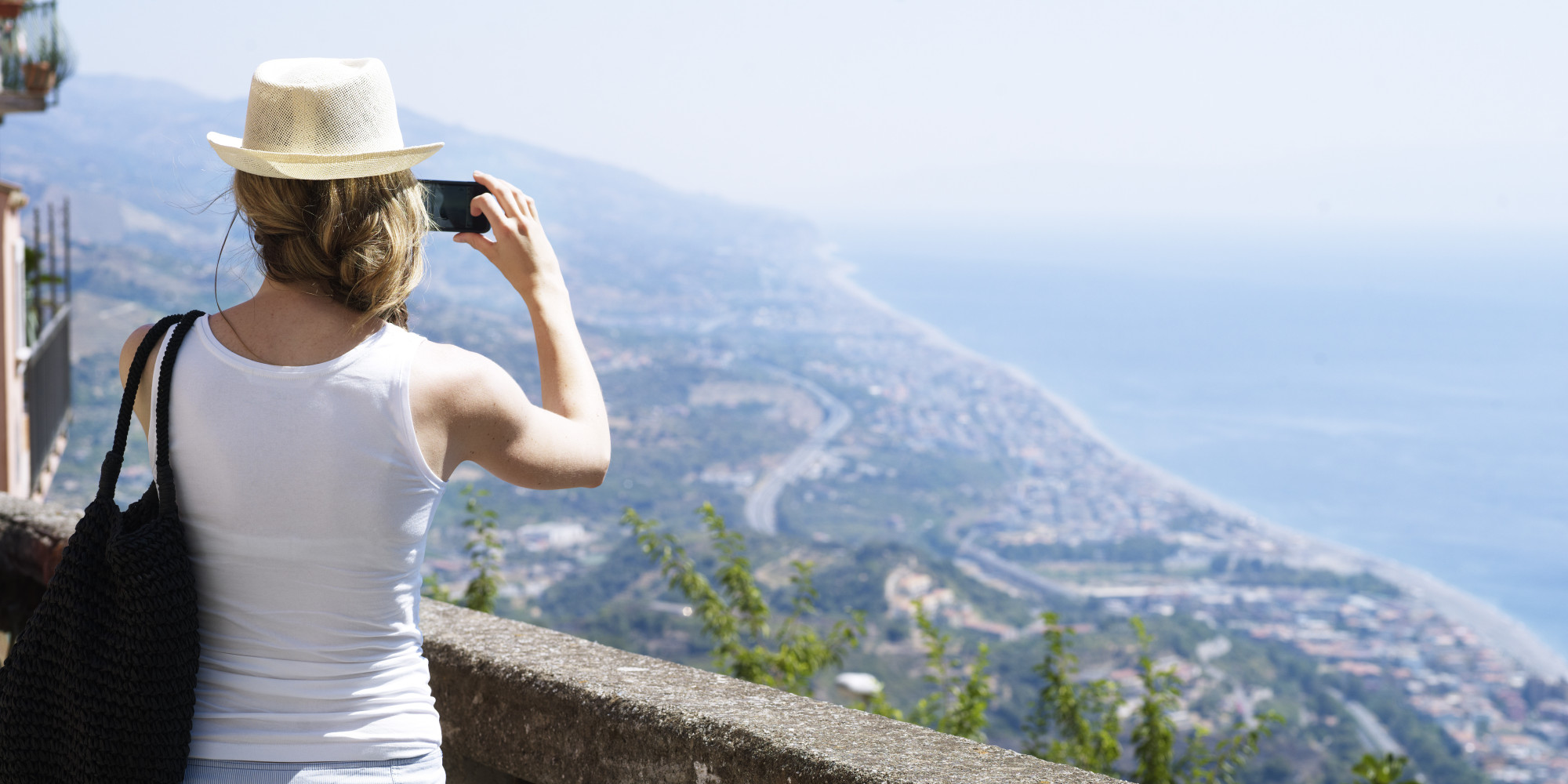 21 Tips To Staying Safe Abroad Huffpost