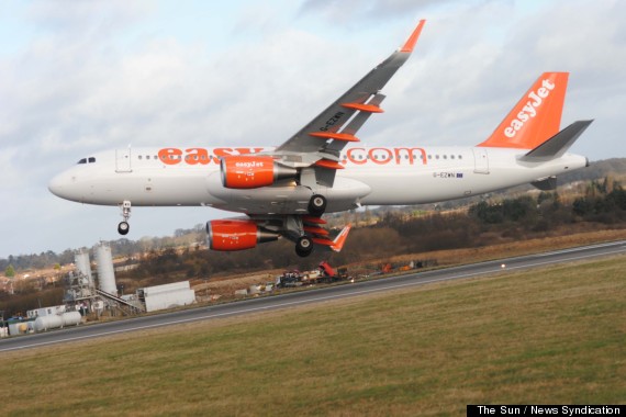 Dramatic Pictures Capture EasyJet Plane Hit By Violent Gusts Of Wind ...