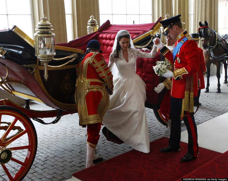 Kate Middleton's Wedding Dress Still Holds Up (PHOTOS) | HuffPost Canada