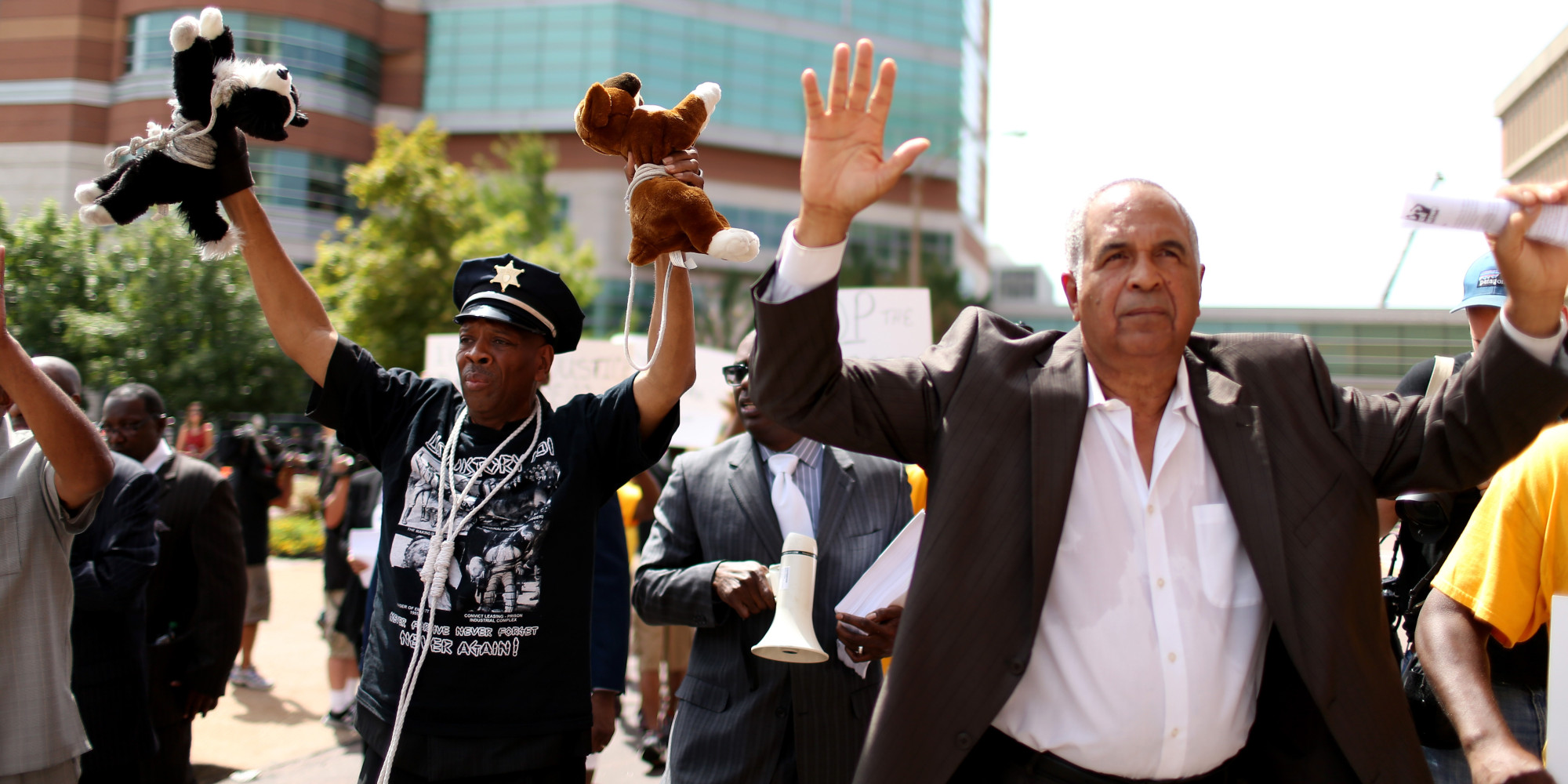 The Grand Jury In Michael Brown Shooting Case Is Mostly White Huffpost
