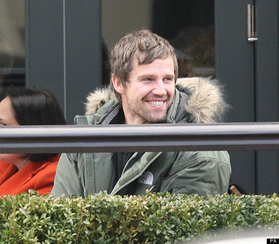 Crisis Hotline Opened For 30- And 40-Something Women After Jason Orange ...