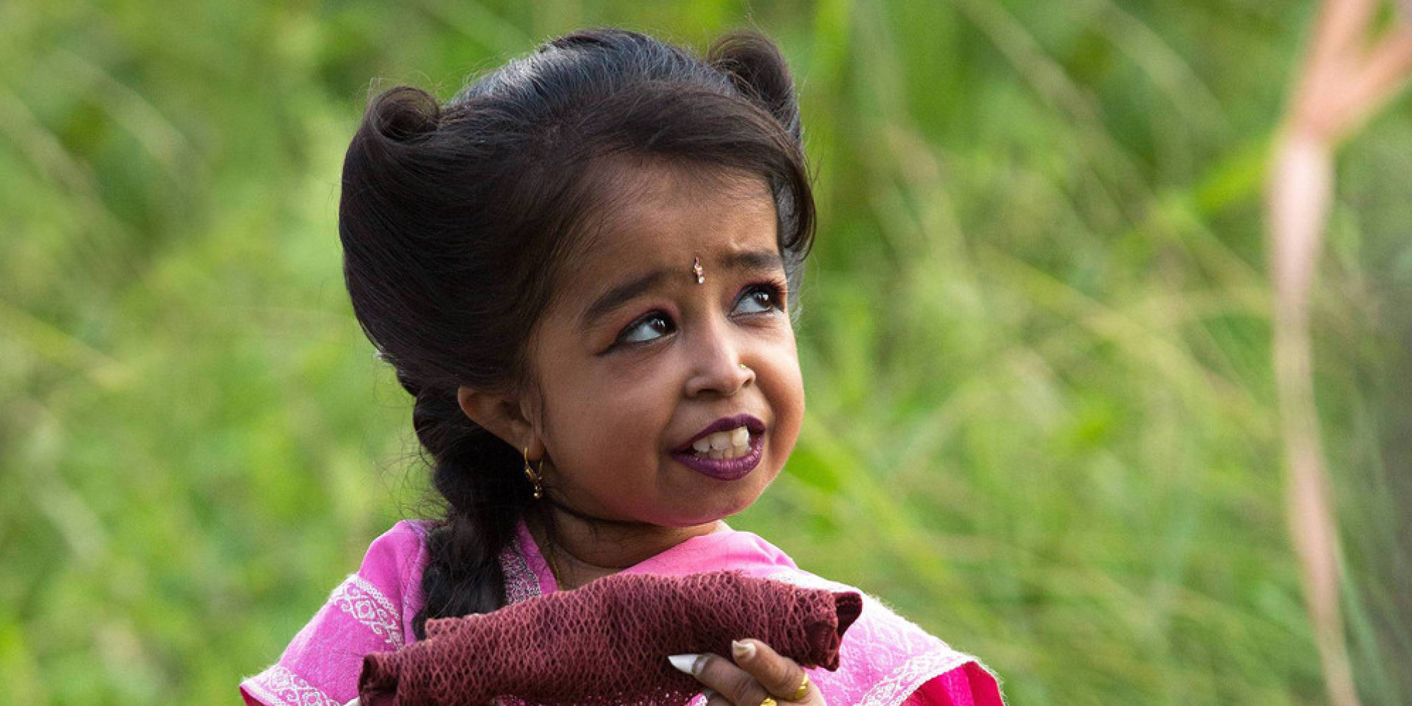Meet Jyoti Amge The World s Smallest Woman From AHS Freak Show meet-jyoti-amge-the-world-s-smallest-woman-from-ahs-freak-show