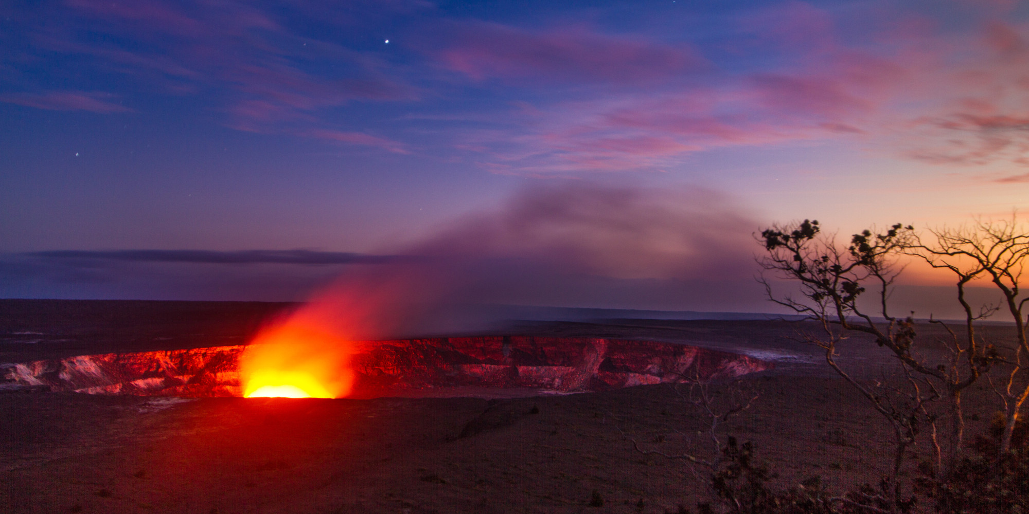 Watch Hawaii's Decades-Long Volcanic Eruption Get Dramatic | HuffPost