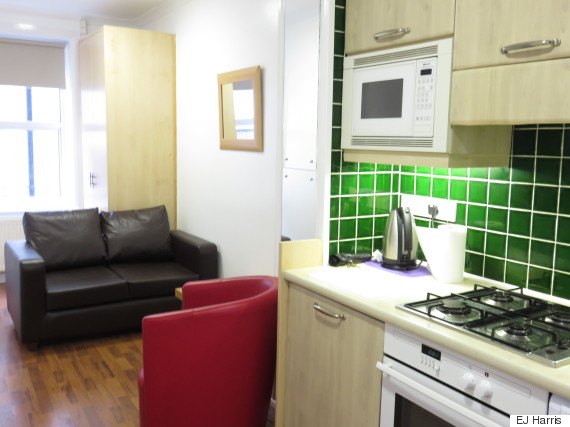 Tiny London Flat Complete With £10k Deposit Rented Out In 40 Minutes ...