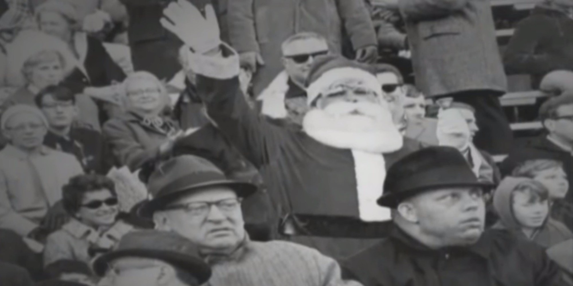 The Santa Claus Booed By Philadelphia Eagles Fans, Frank Olivo, Has ...